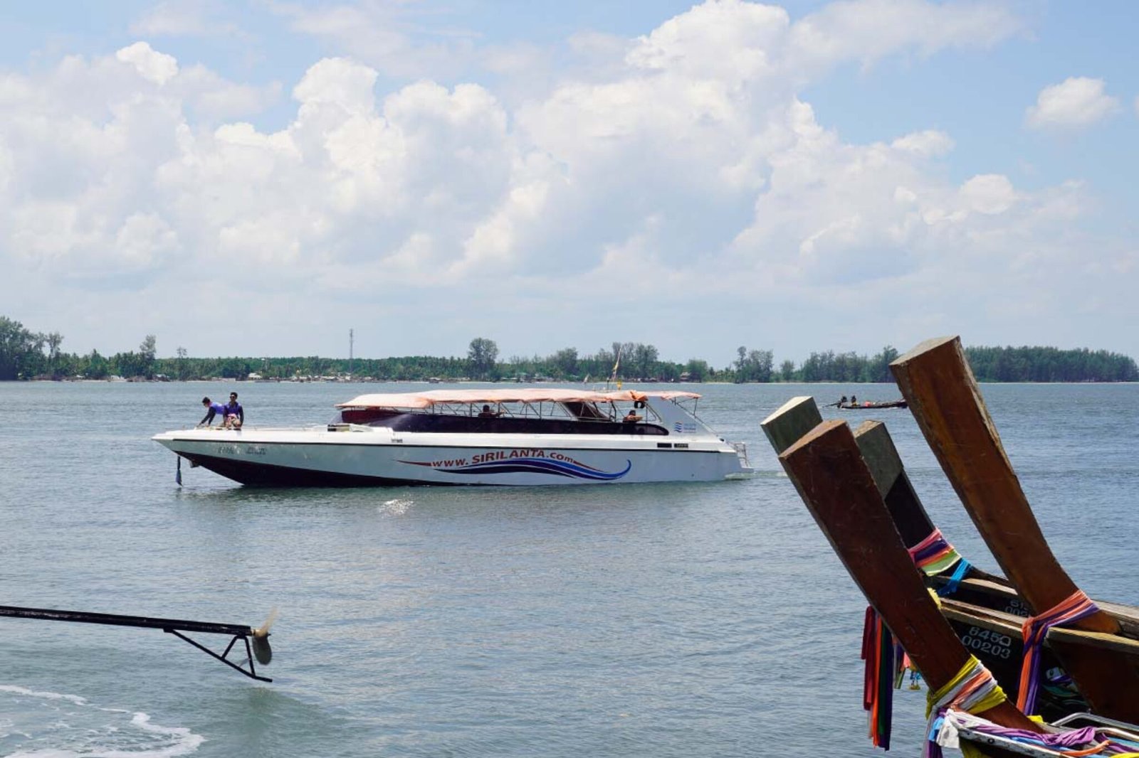 This is how you take the speedboat ferry from Hat Yao (Trang) to the ...